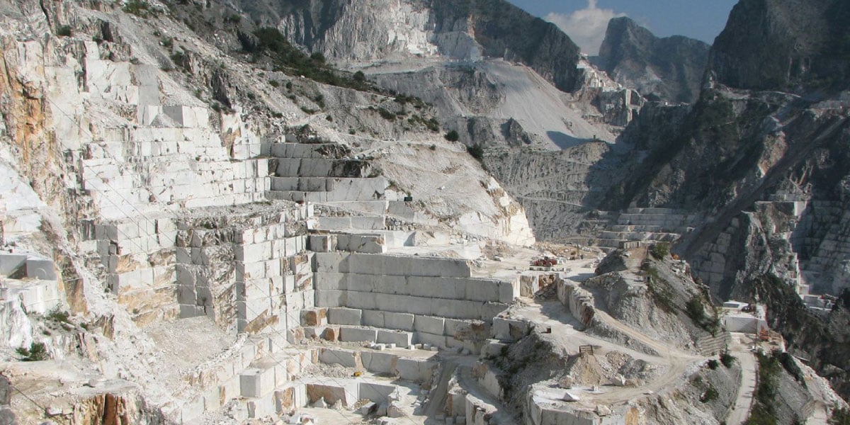 Carrara Marmor: Arten, Eigenschaften und Geschichte | Dedalo Stone